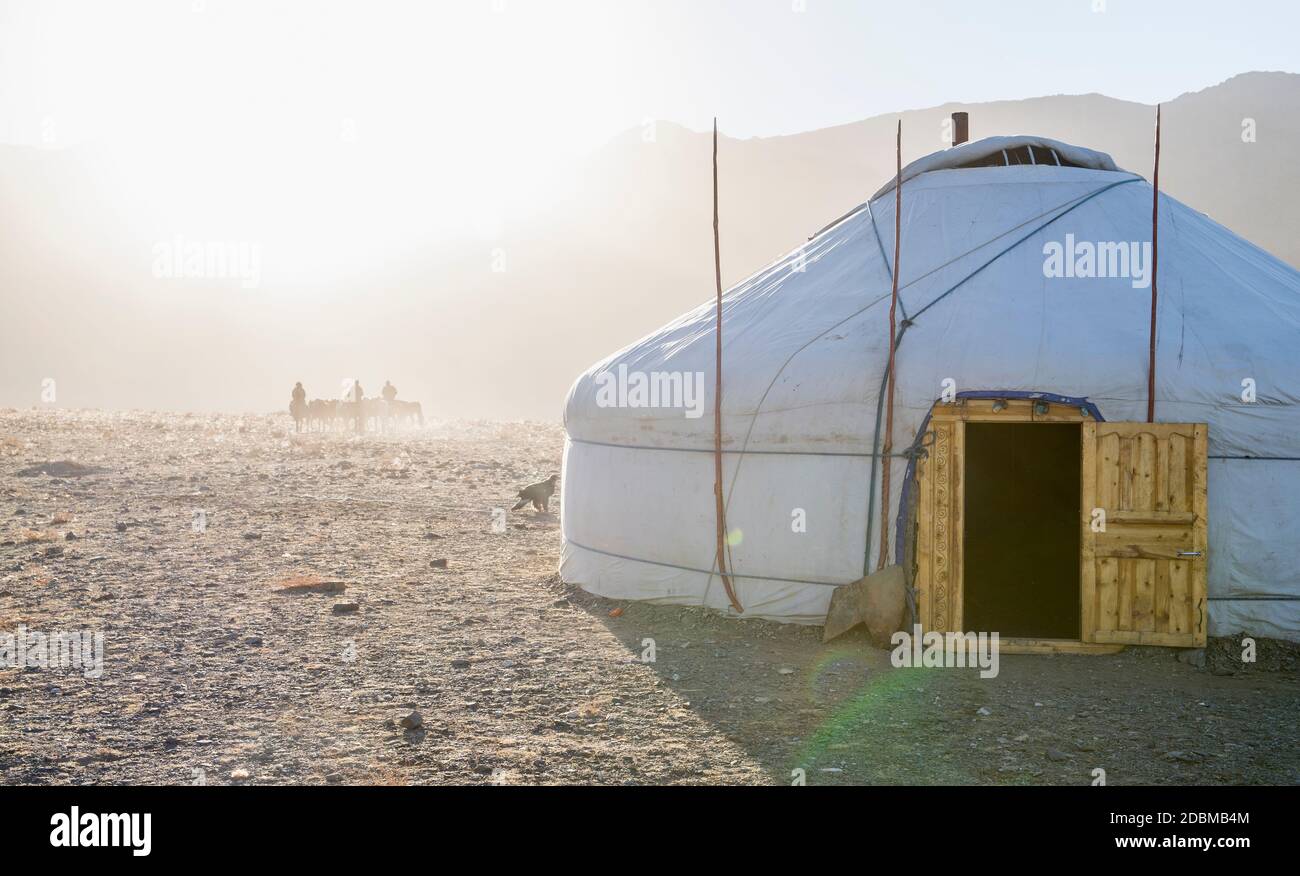 Entrance of open yurt, Olgiy, Bayan-Olgiy, Mongolia Stock Photo - Alamy
