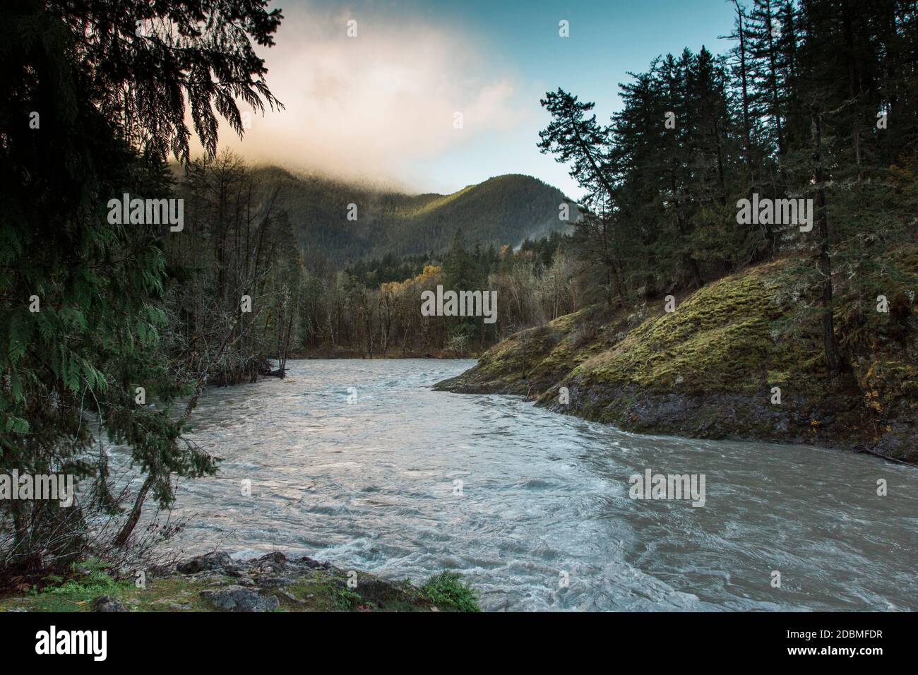 Elwha river hi-res stock photography and images - Alamy