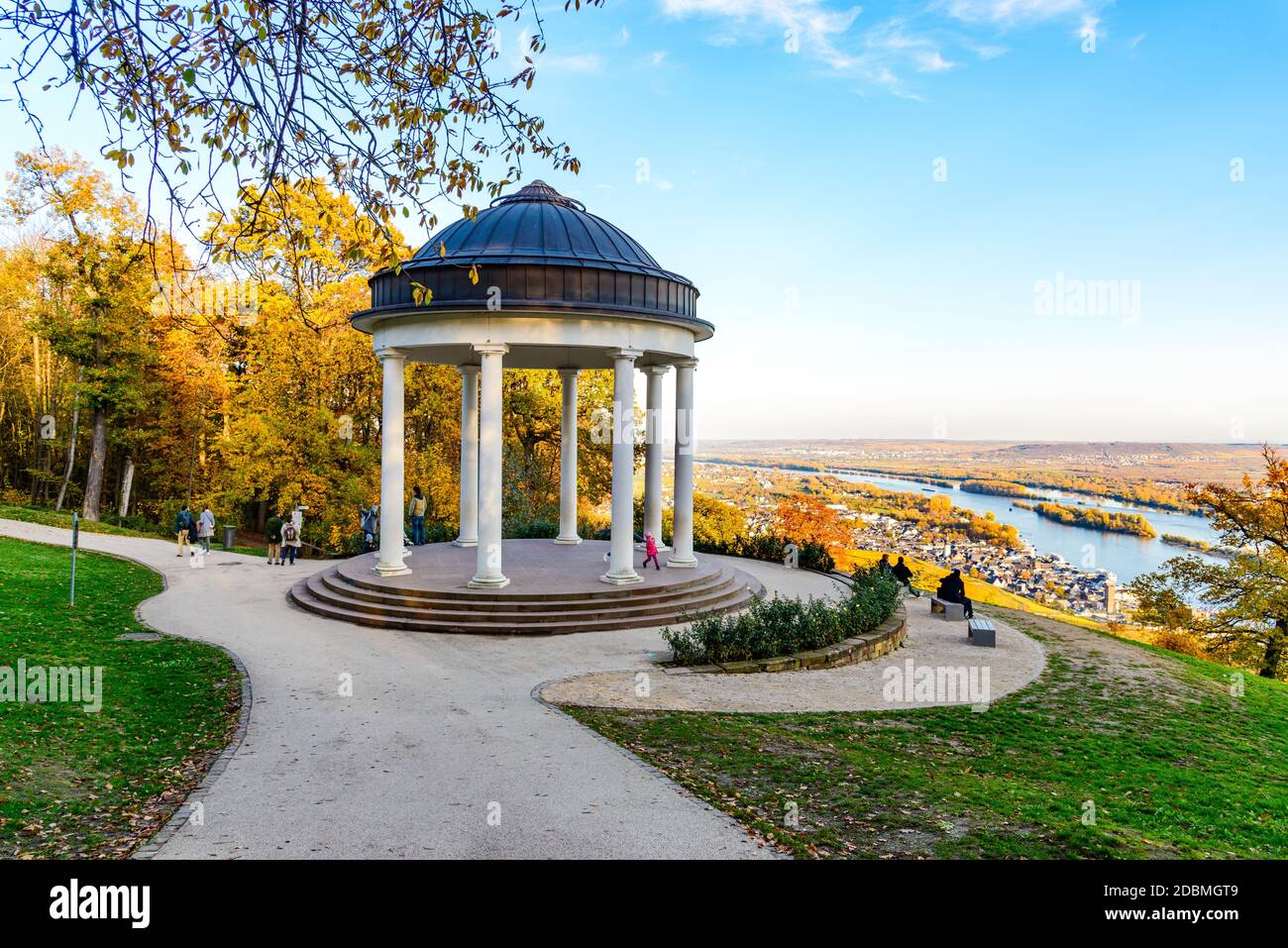 Rudesheim am Rhein in upper middle Rhine river valley (Mittelrhein). by ...