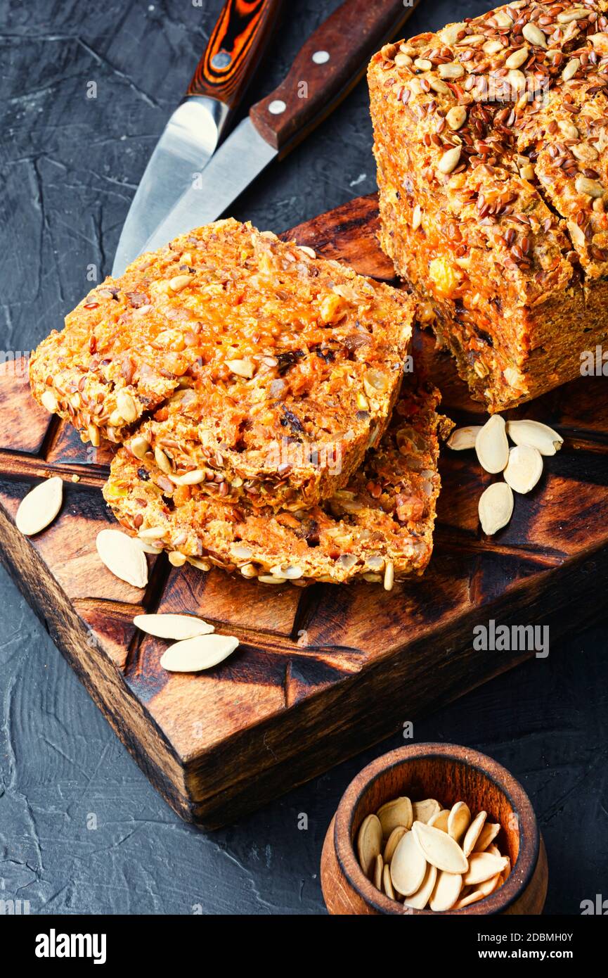 Homemade autumn bread, pumpkin bread.Pumpkin bread loaf Stock Photo - Alamy