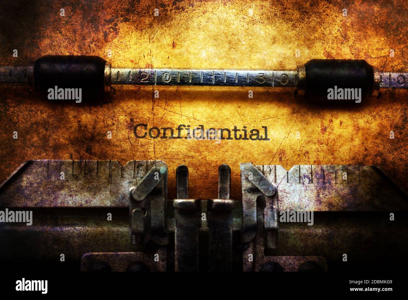 Confidential text on typewriter grunge concept Stock Photo - Alamy