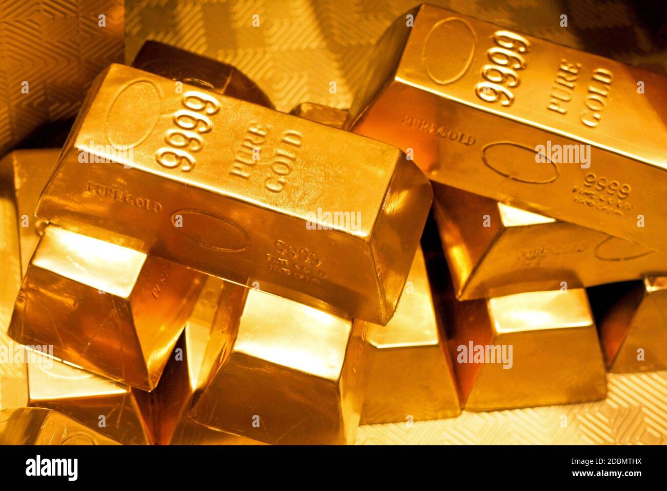 Close up shot of pure gold bars Stock Photo - Alamy