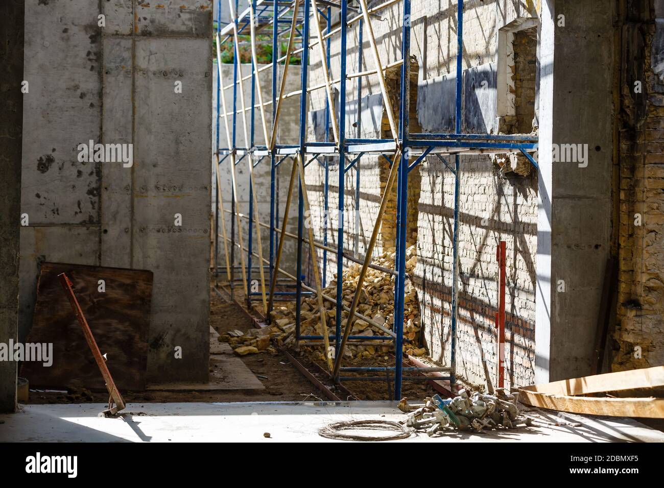 building construction site wall Stock Photo - Alamy