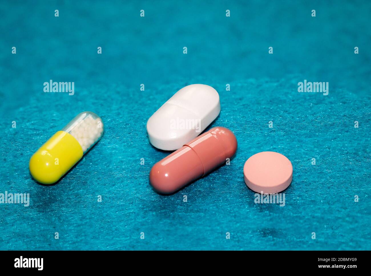 various medicines in tablets and capsules Stock Photo - Alamy
