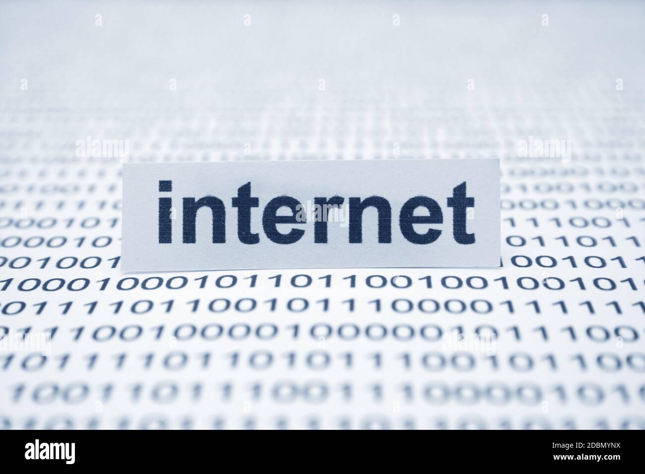 Global computer network spider web hi-res stock photography and images ...