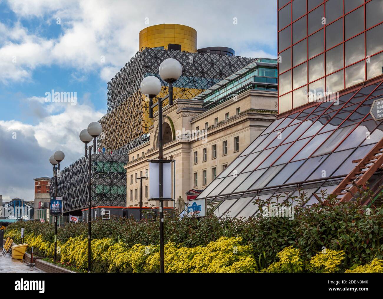 Birmingham library a modern work of art Stock Photo - Alamy