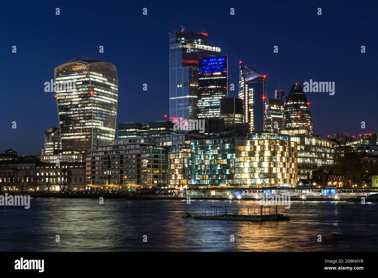 City of london skyline night hi-res stock photography and images - Alamy
