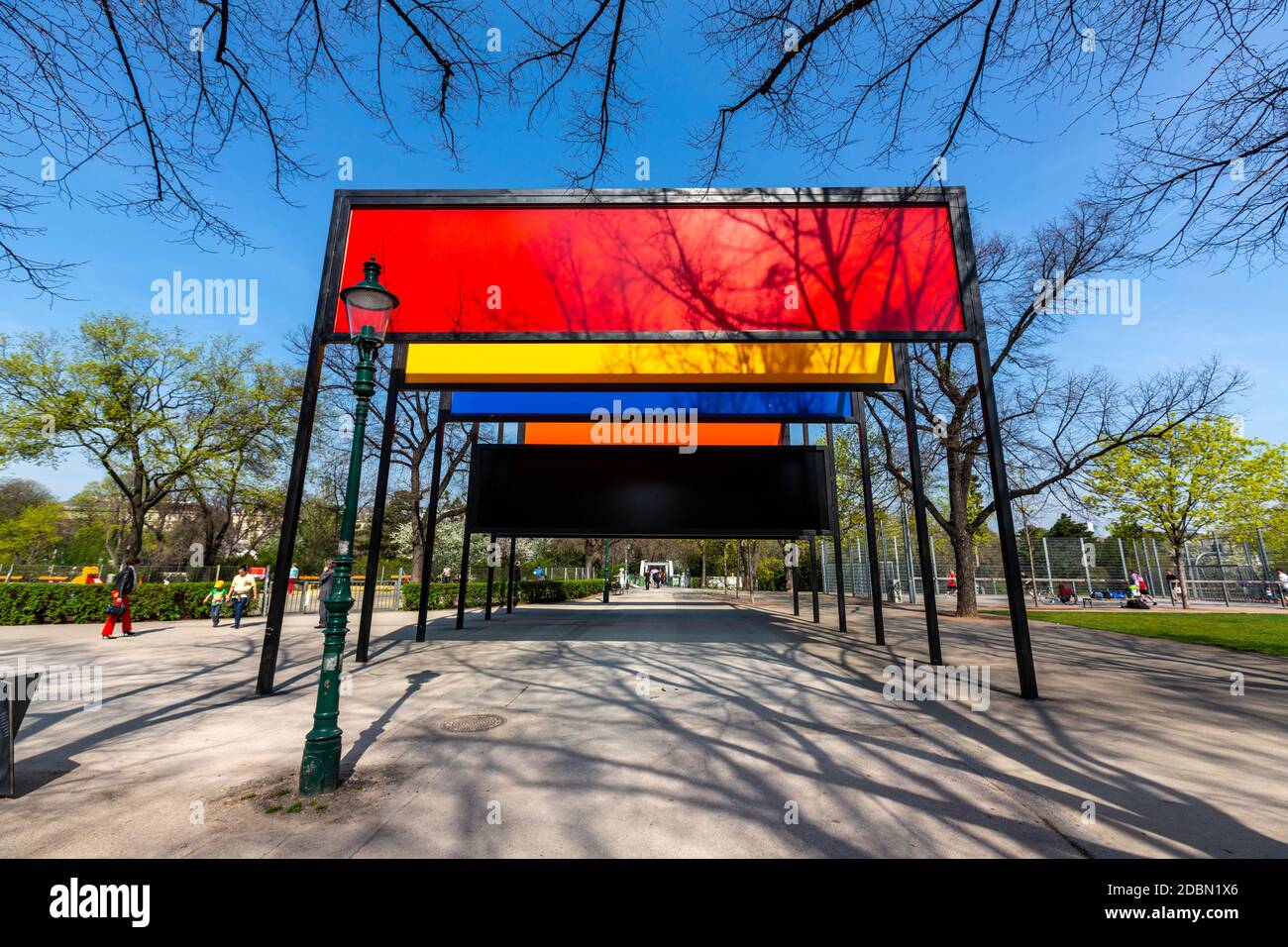 Modern sculpture vienna hi-res stock photography and images - Alamy