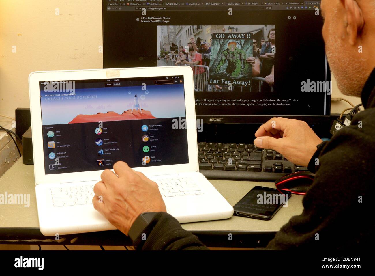 People Interacting With Technology, New York, USA Stock Photo - Alamy