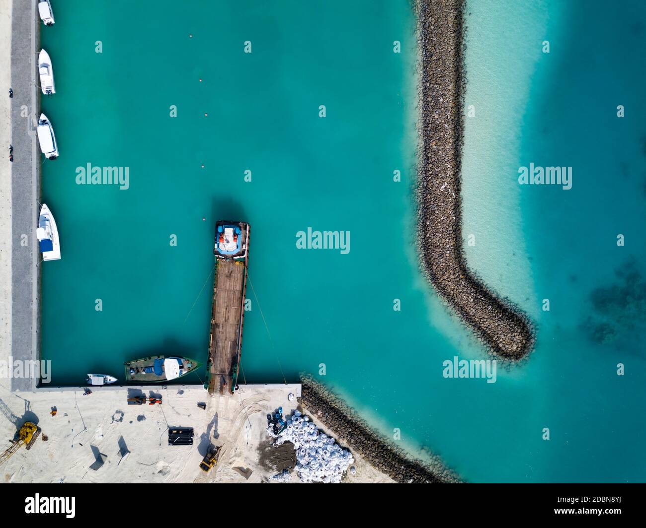 Aerial view of pier and boats, Thulusdhoo, Maldives Stock Photo - Alamy Aerial view of pier and boats, Thulusdhoo, Maldives Stock Photo - Alamy