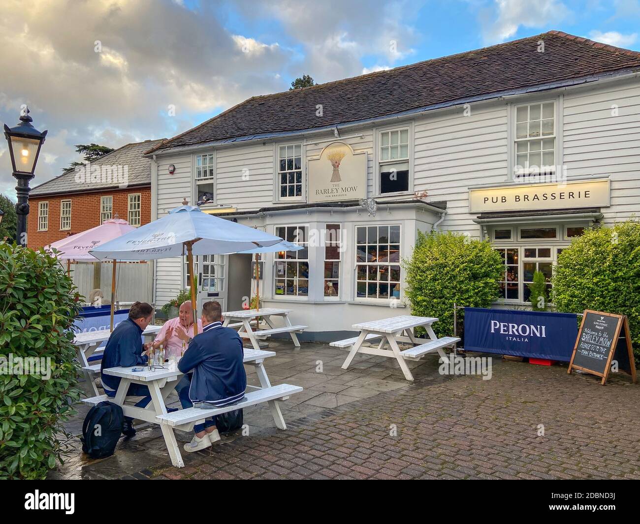 Barley mow centre hi-res stock photography and images - Alamy