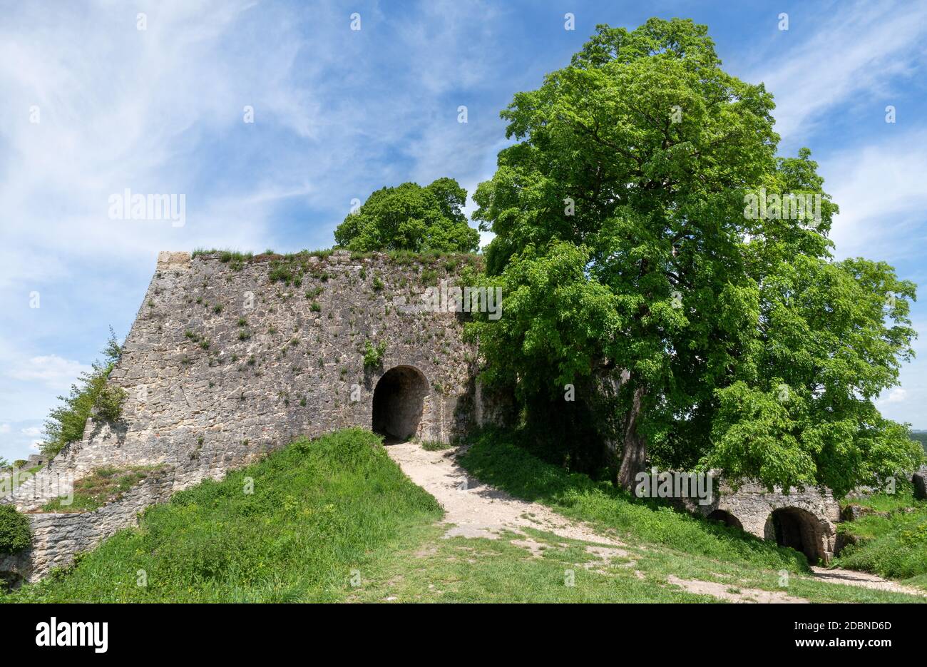 Two gates hi-res stock photography and images - Alamy