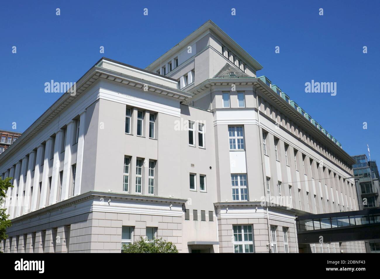 Headquarters of commerzbank hi-res stock photography and images - Alamy