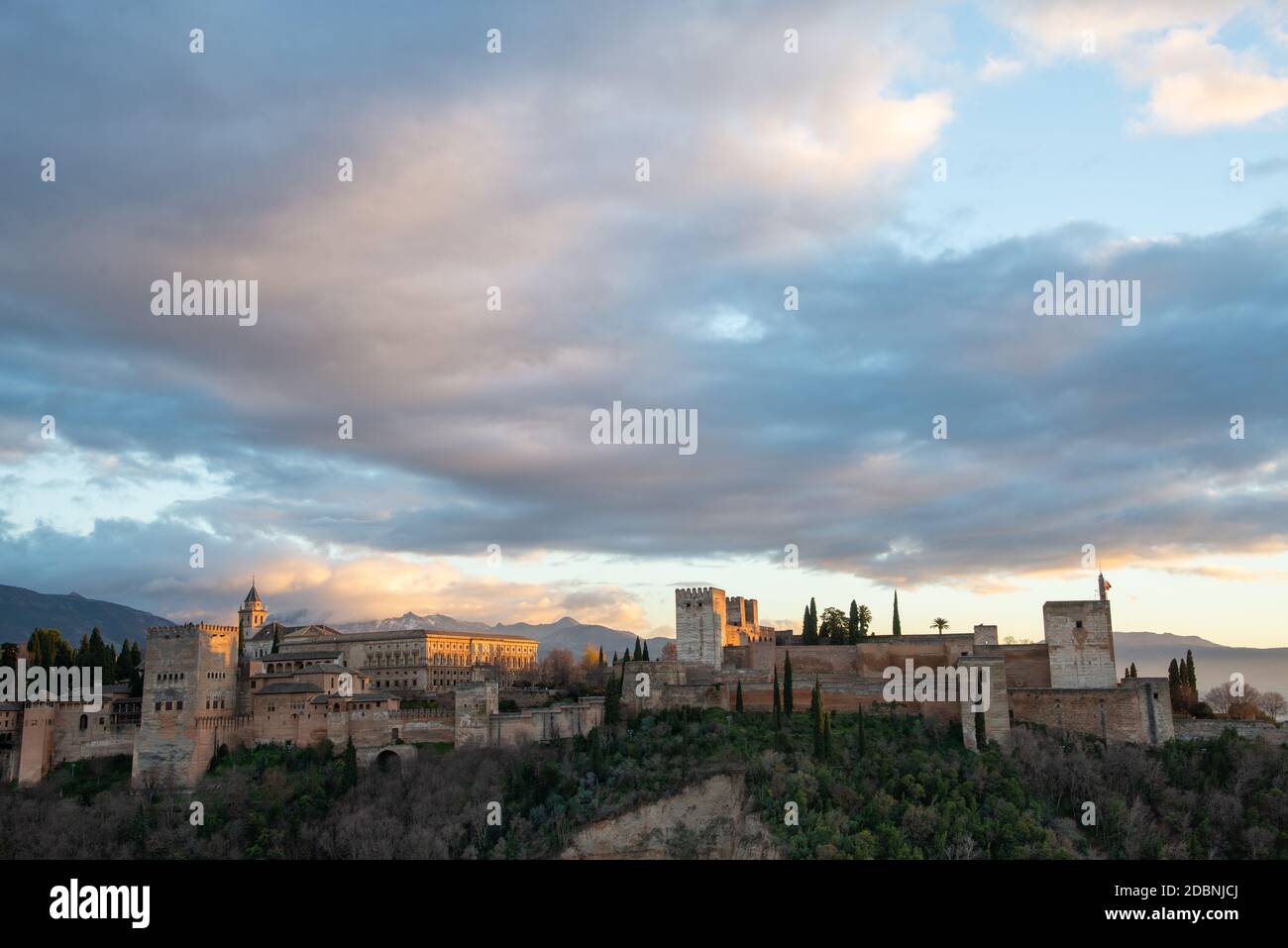 Famous historic alhambra fortress hi-res stock photography and images ...