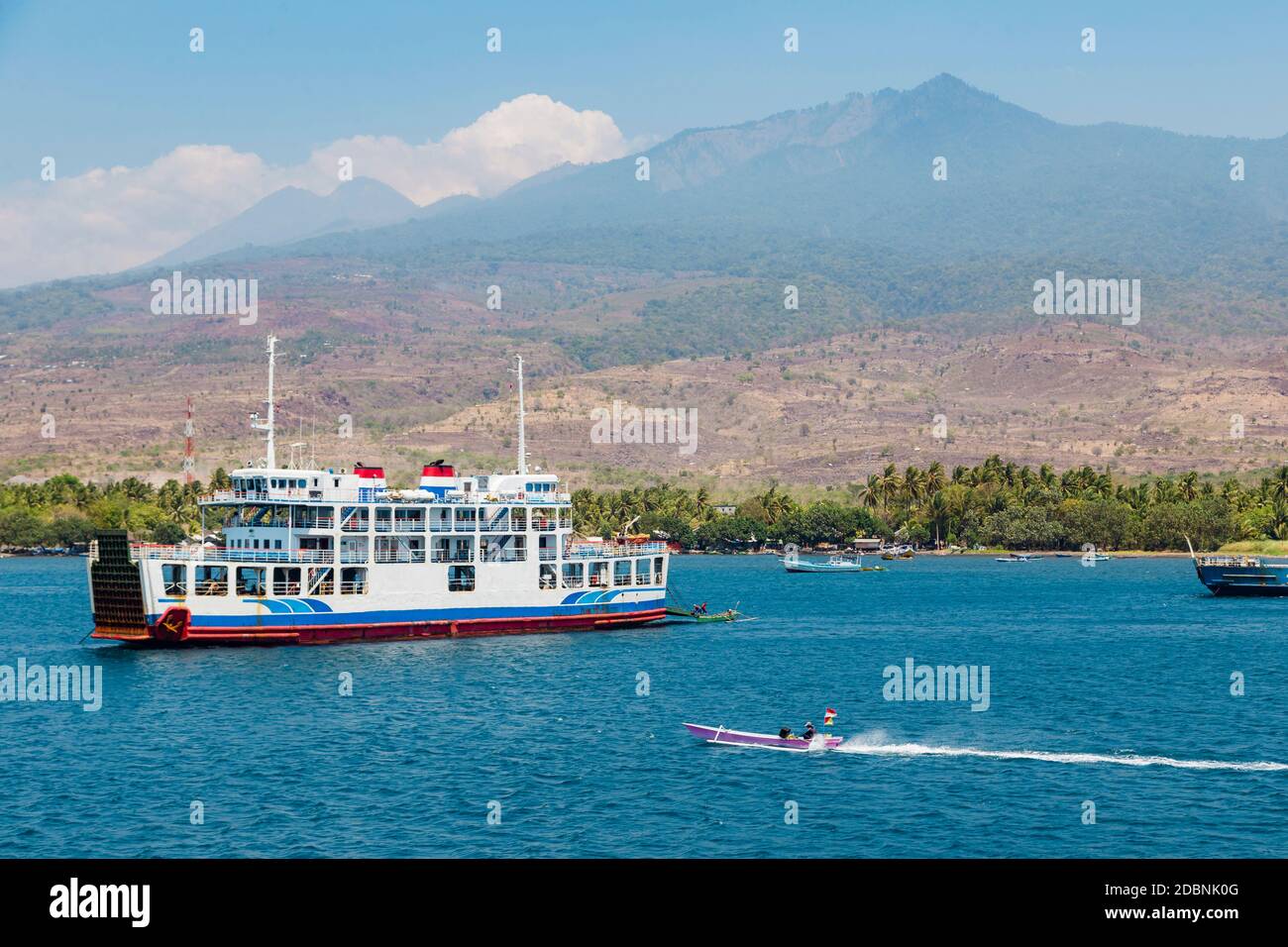 Indonesia lombok island ferry boat hi-res stock photography and images ...