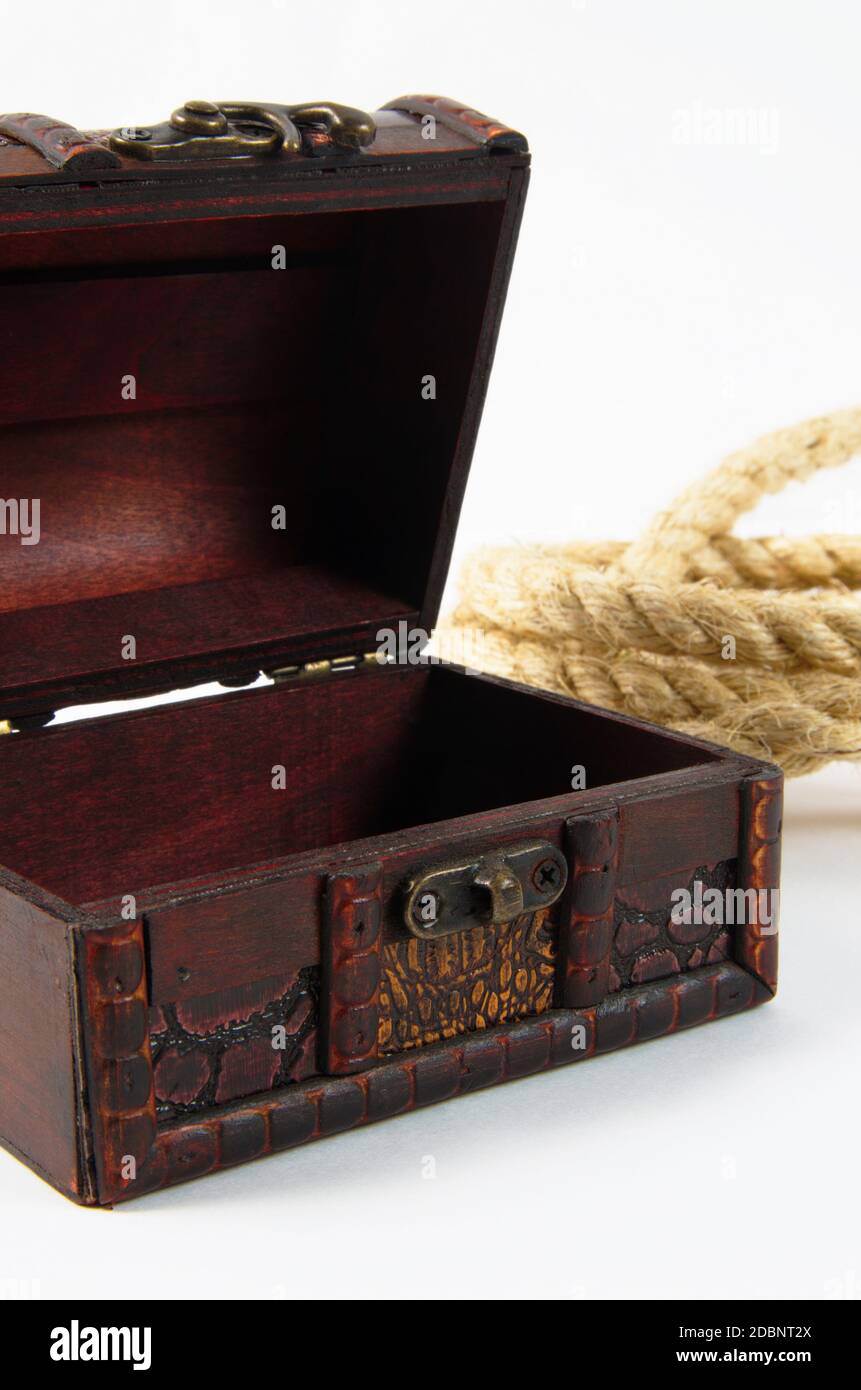 vintage chest with the rope Stock Photo - Alamy