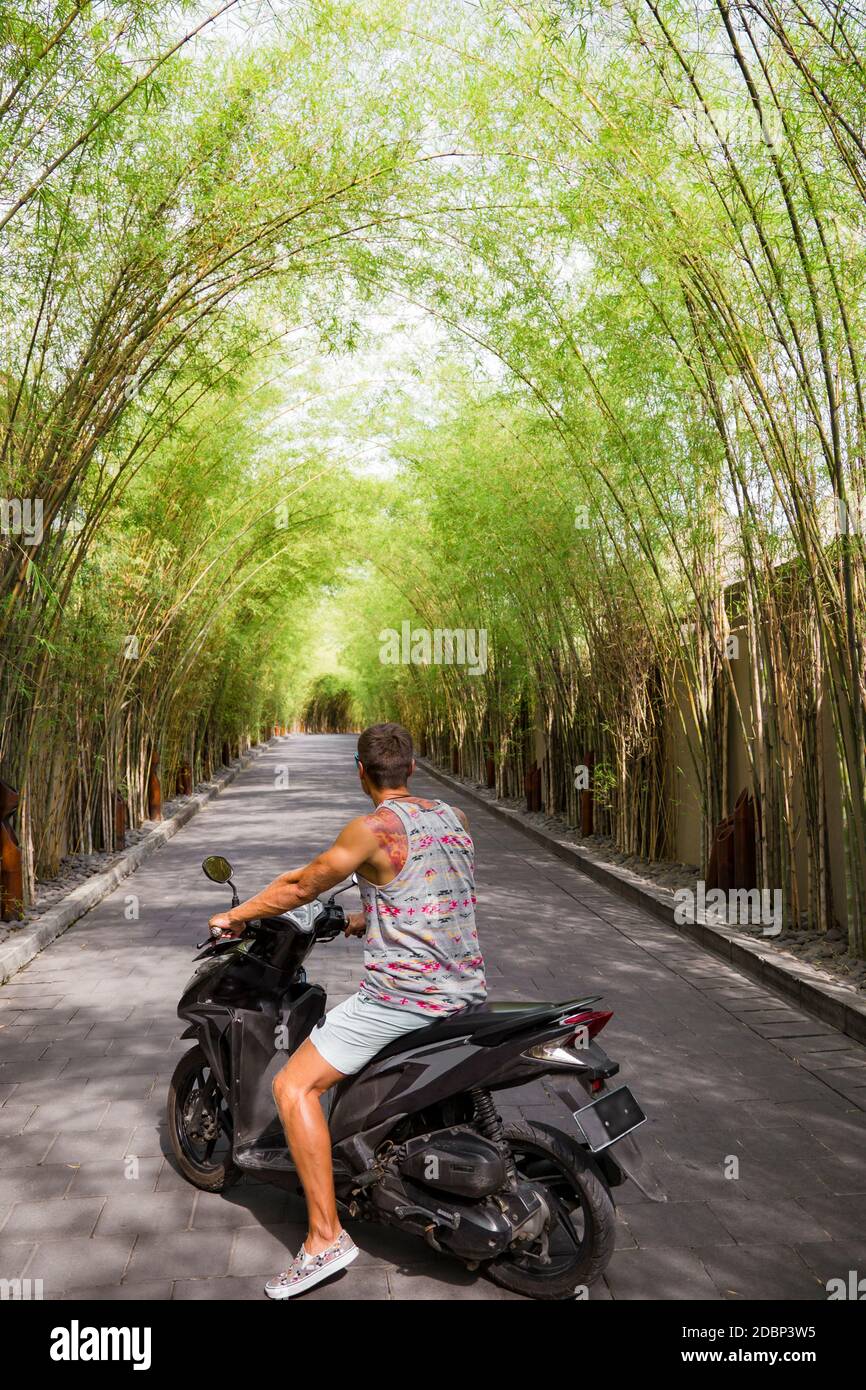 Man driving motorcycle hi-res stock photography and images - Alamy