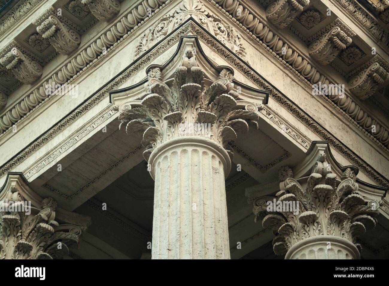 Beautiful carved column upward view. Kazan Cathedral architecture close ...