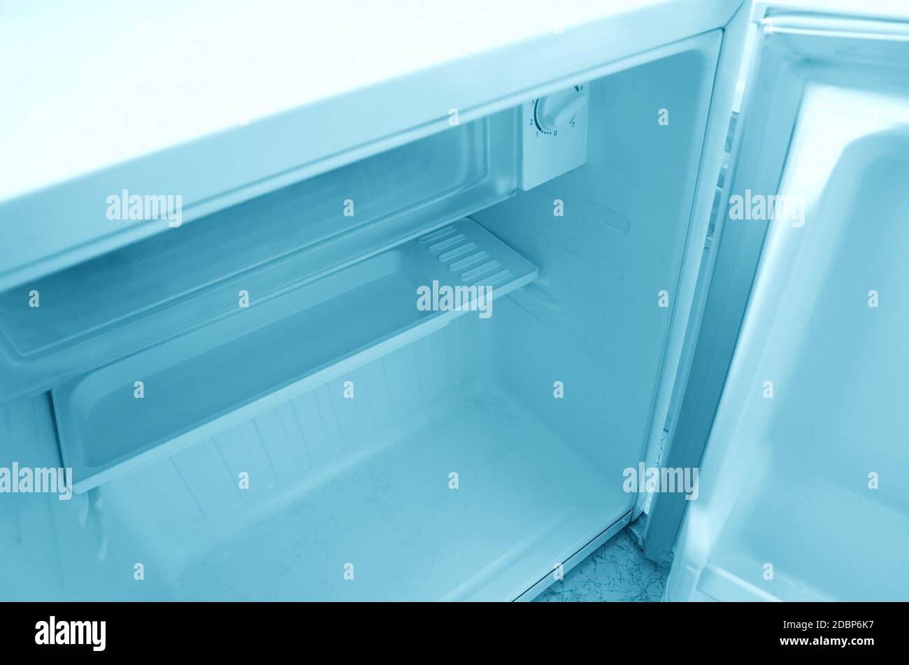 inside shot of empty bar fridge Stock Photo - Alamy