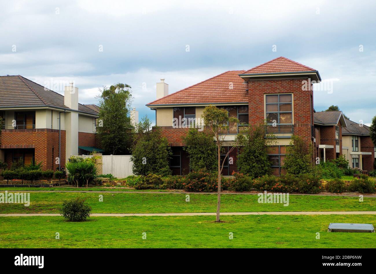 Typical Australian residential house in the evening Stock Photo - Alamy
