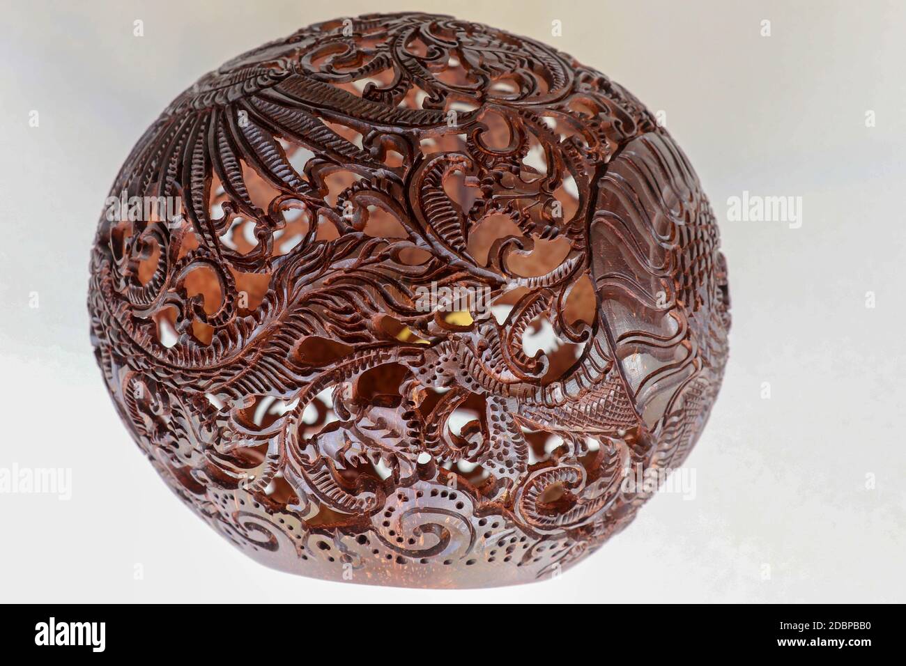 Coconut shell handicraft hi-res stock photography and images - Alamy