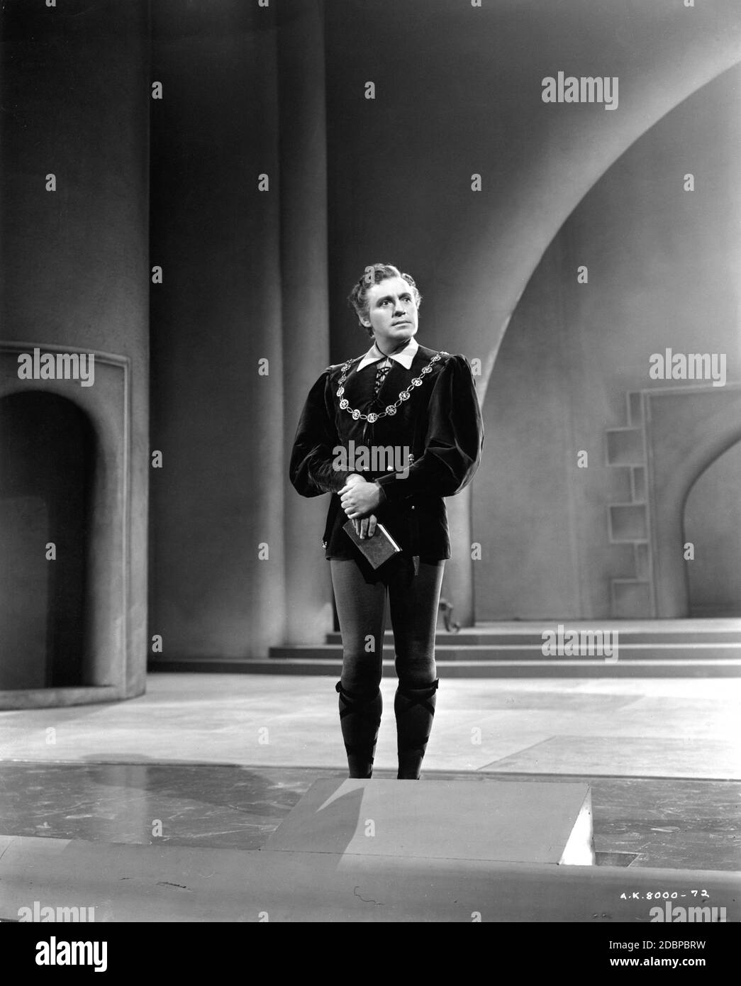 JACK BENNY as Hamlet in TO BE OR NOT TO BE 1942 director ERNST LUBITSCH ...