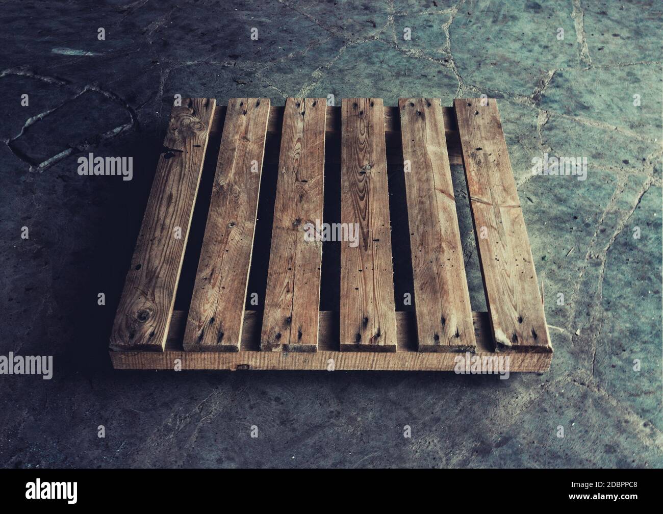 Timber Pallette High Resolution Stock Photography and Images - Alamy