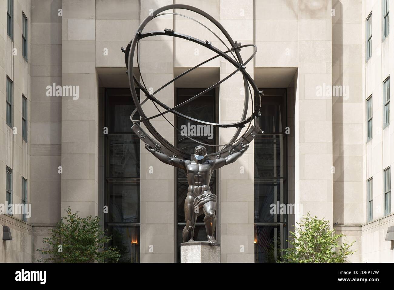 Manhattan, New York. October 01, 2020. Iconic statue "Atlas" wearing a ...