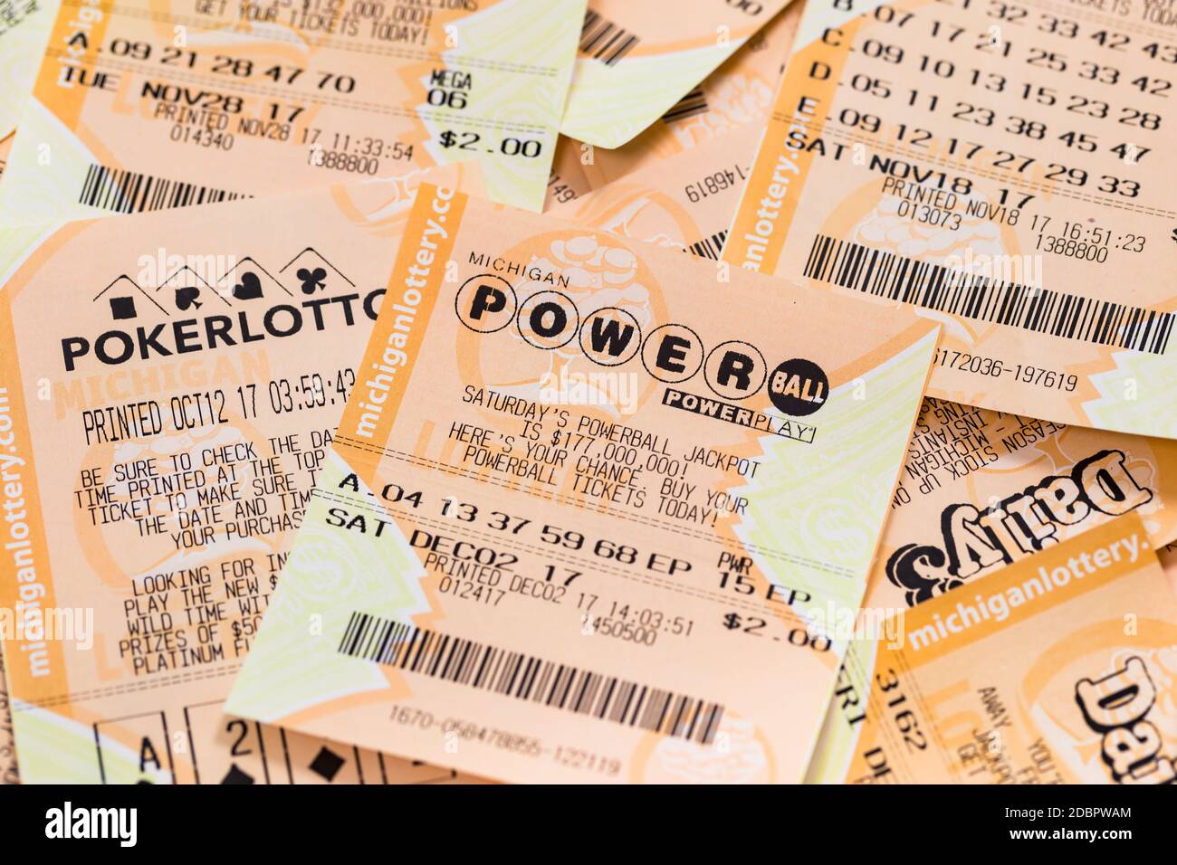 Used Mega Millions, FANTASY 5, POWERBALL, DAILY 4 American Lottery Game ...