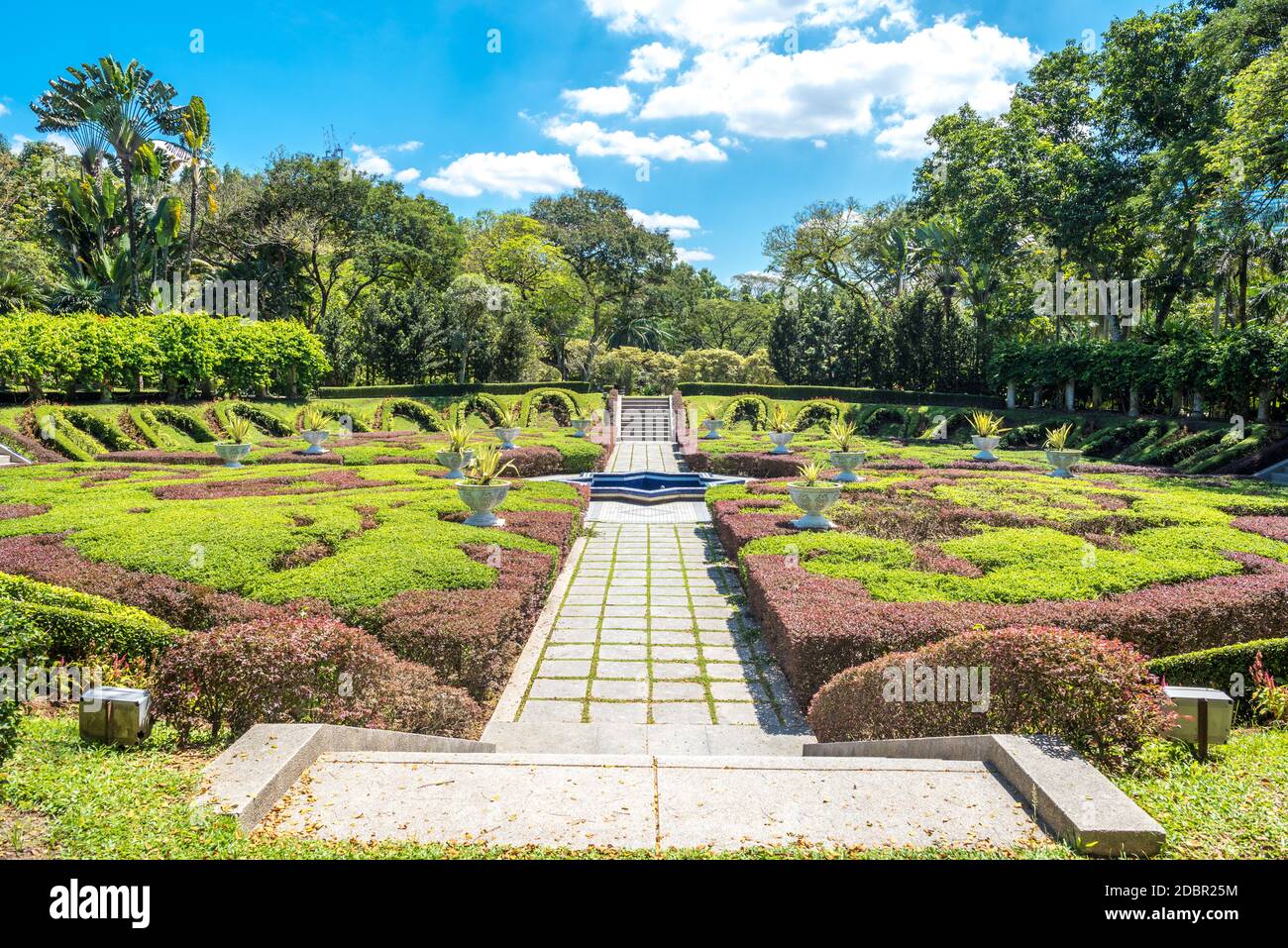 Sunken sunken hi-res stock photography and images - Alamy