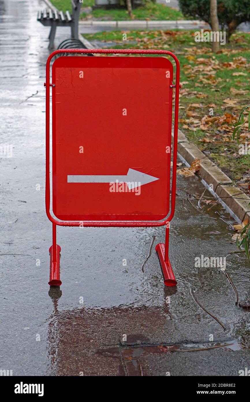 Direction board hi-res stock photography and images - Alamy