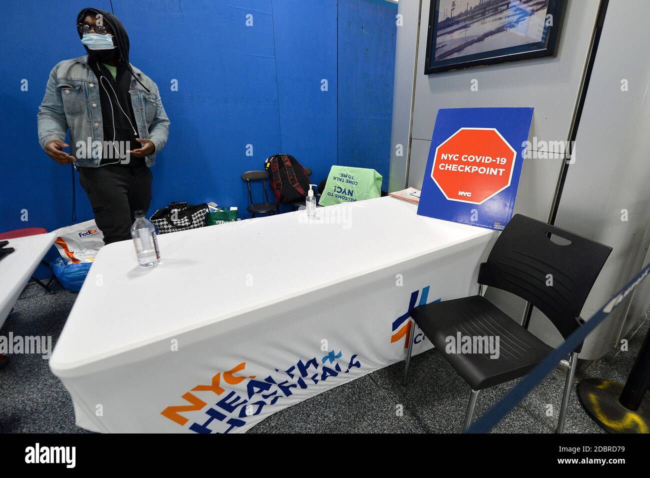 Covid 19 testing hub hi-res stock photography and images - Alamy