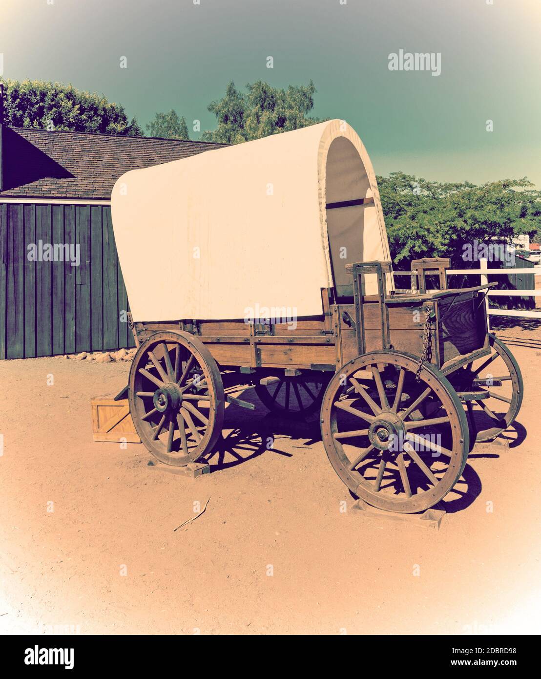 Wild west cart in vintage tone Stock Photo - Alamy