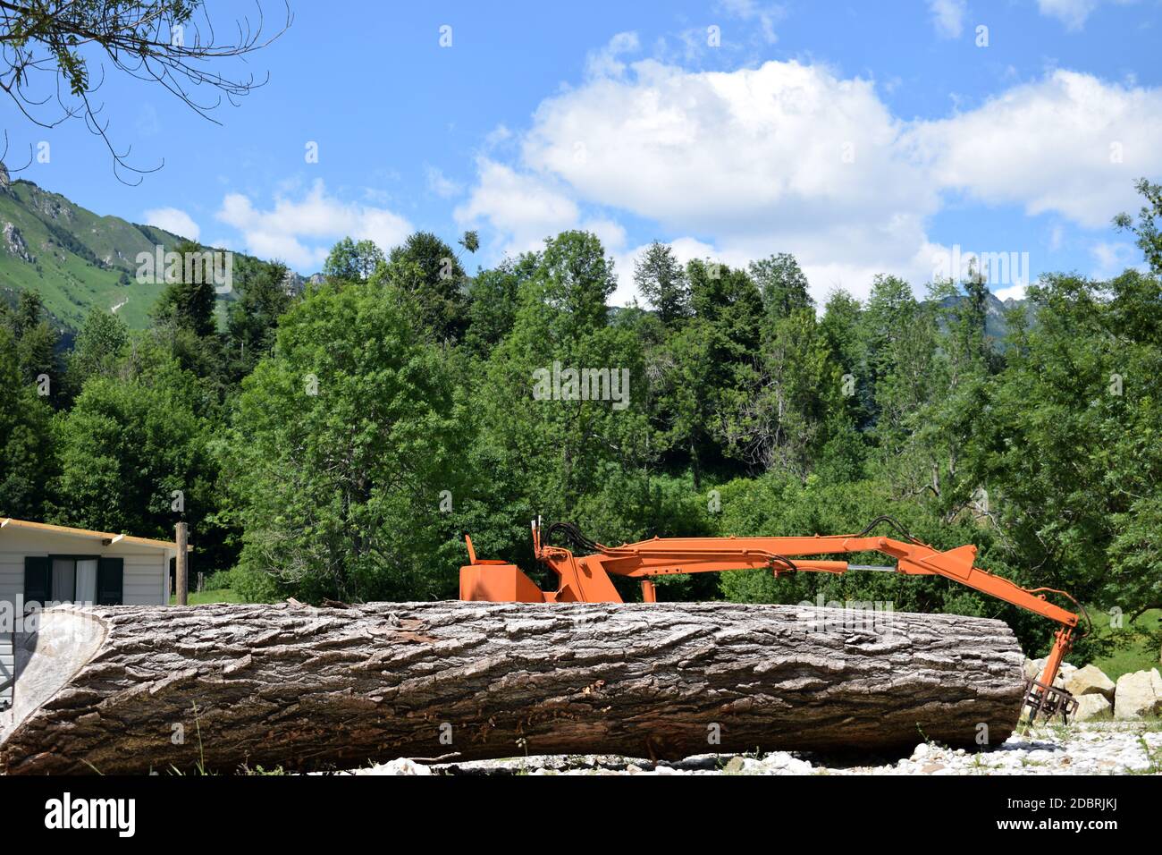 Crane mountain hi-res stock photography and images - Alamy