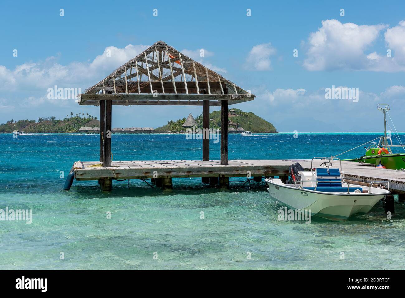Marara Beach nahe Sofitel Hotel, Bora Bora, Französisch-Polynesien ...