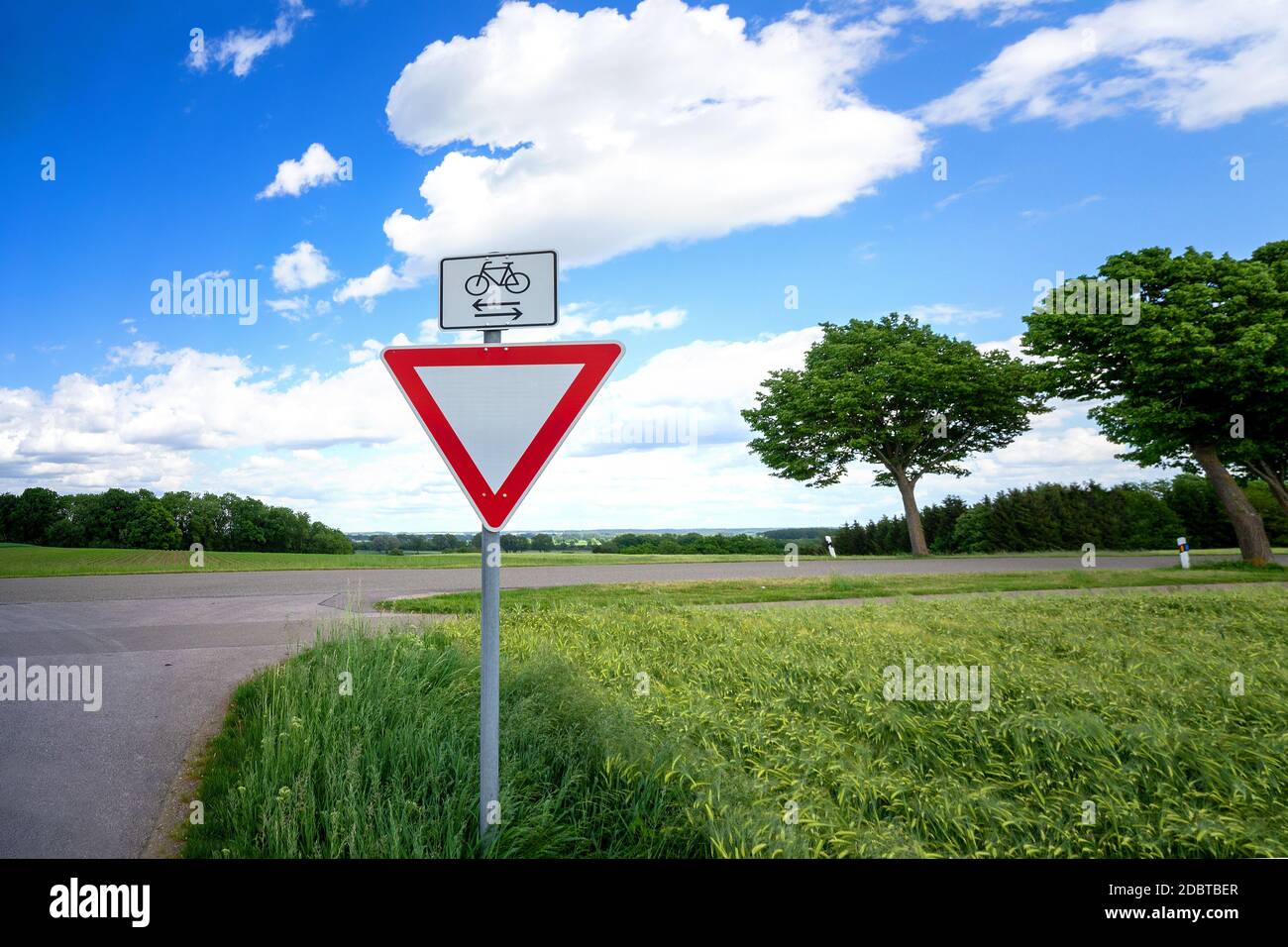 Give way road sign germany hi-res stock photography and images - Alamy