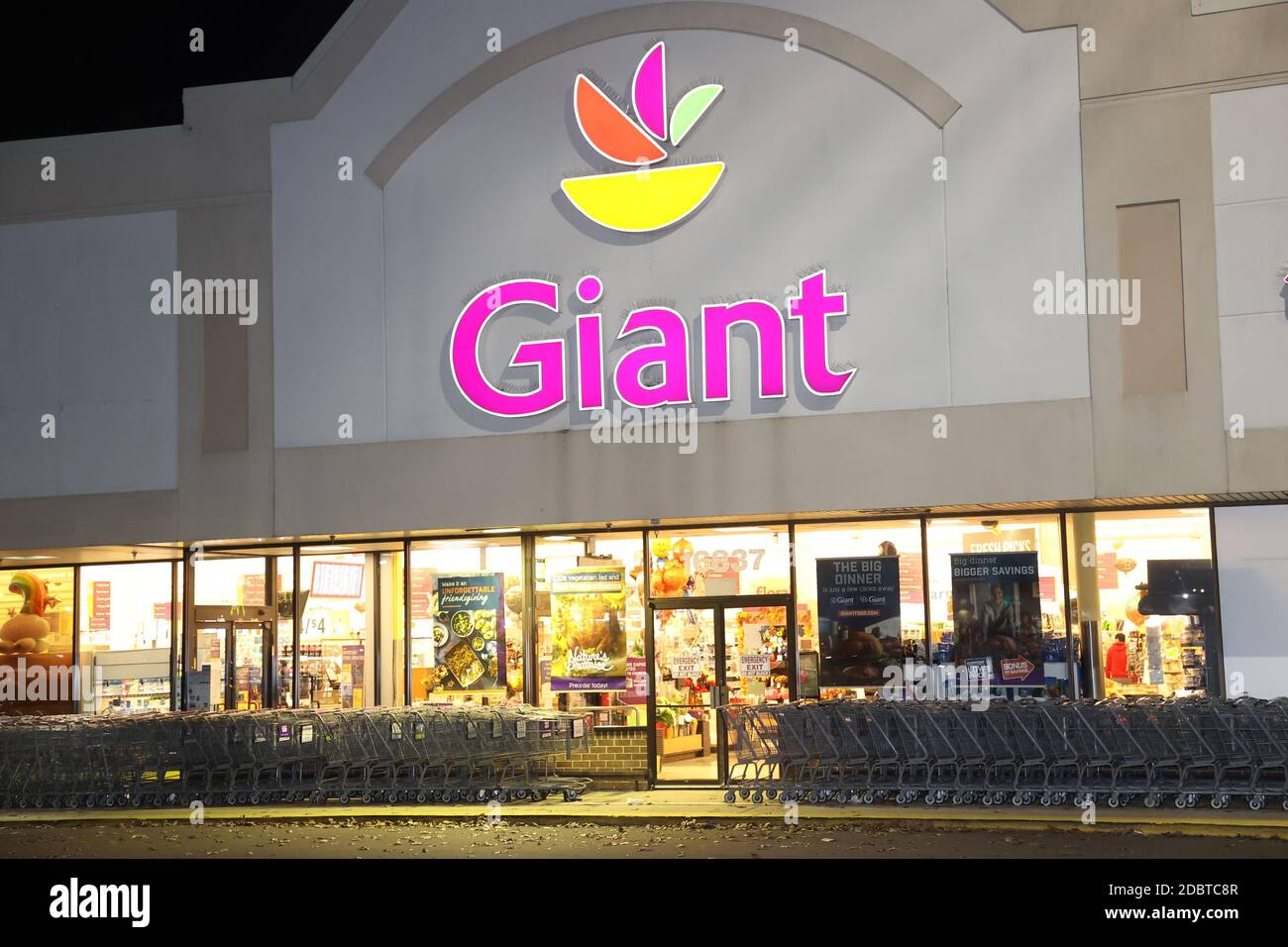 Washington, DC, USA. 17th Nov, 2020. Giant Food Undergoes Major ...