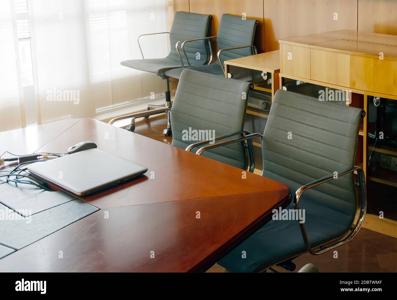 Chairs on table closed office hi-res stock photography and images - Alamy