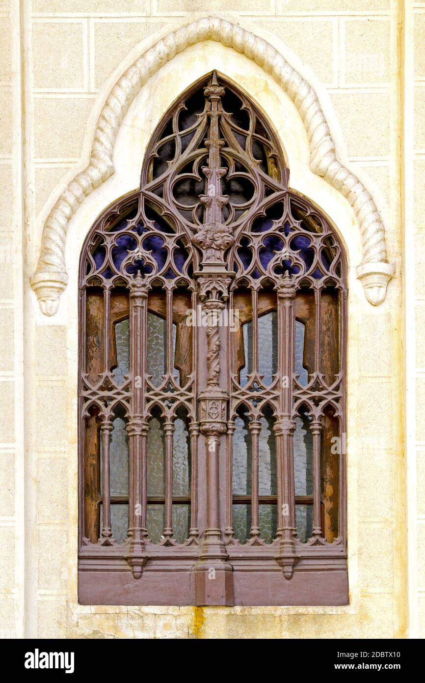 Ornamental fence on the outside mosque window Stock Photo - Alamy