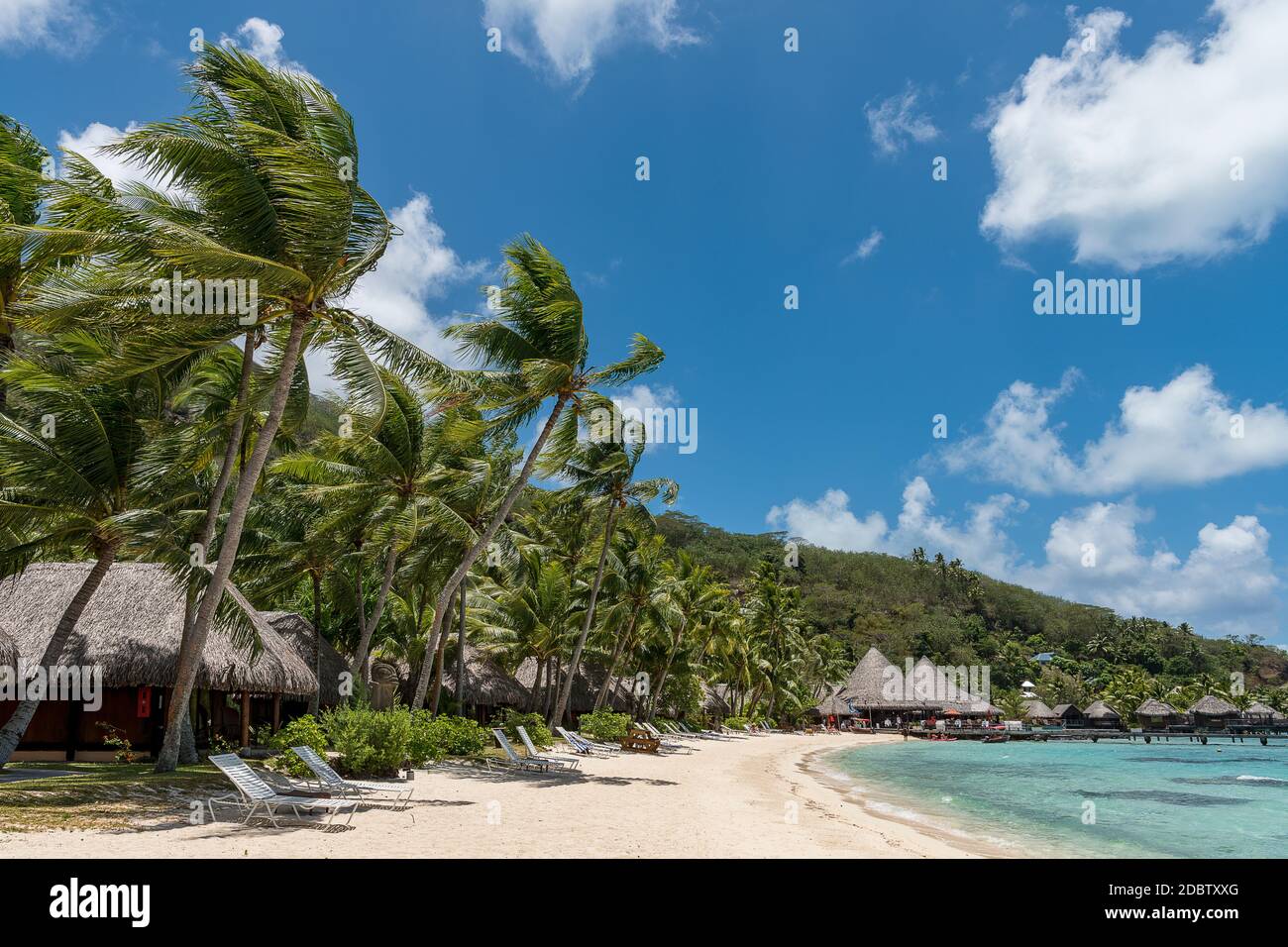 Marara Beach nahe Sofitel Hotel, Bora Bora, Französisch-Polynesien ...