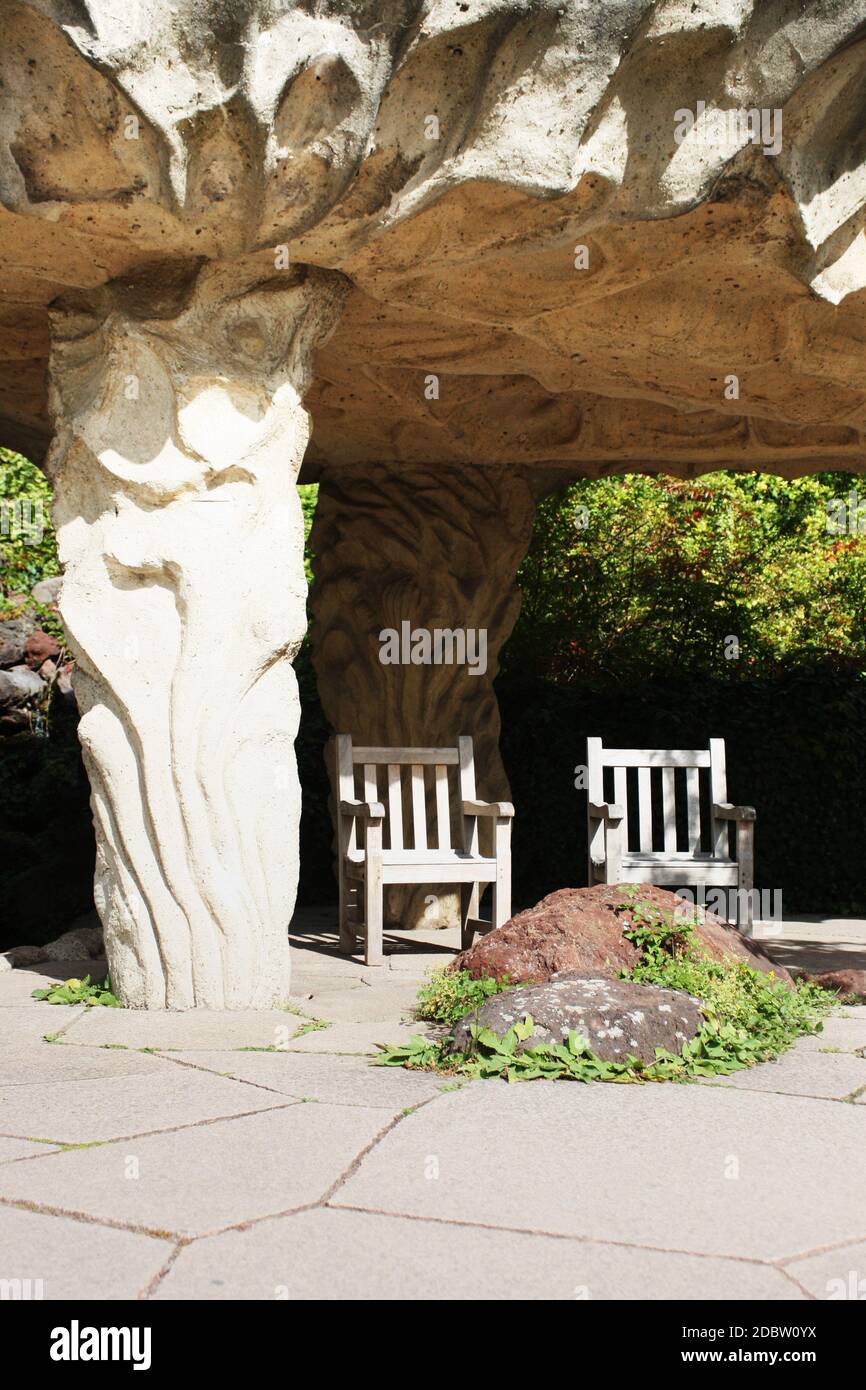 Seat in nature hi-res stock photography and images - Alamy