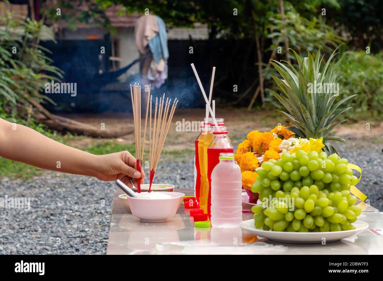 Gods dining tables hi-res stock photography and images - Alamy