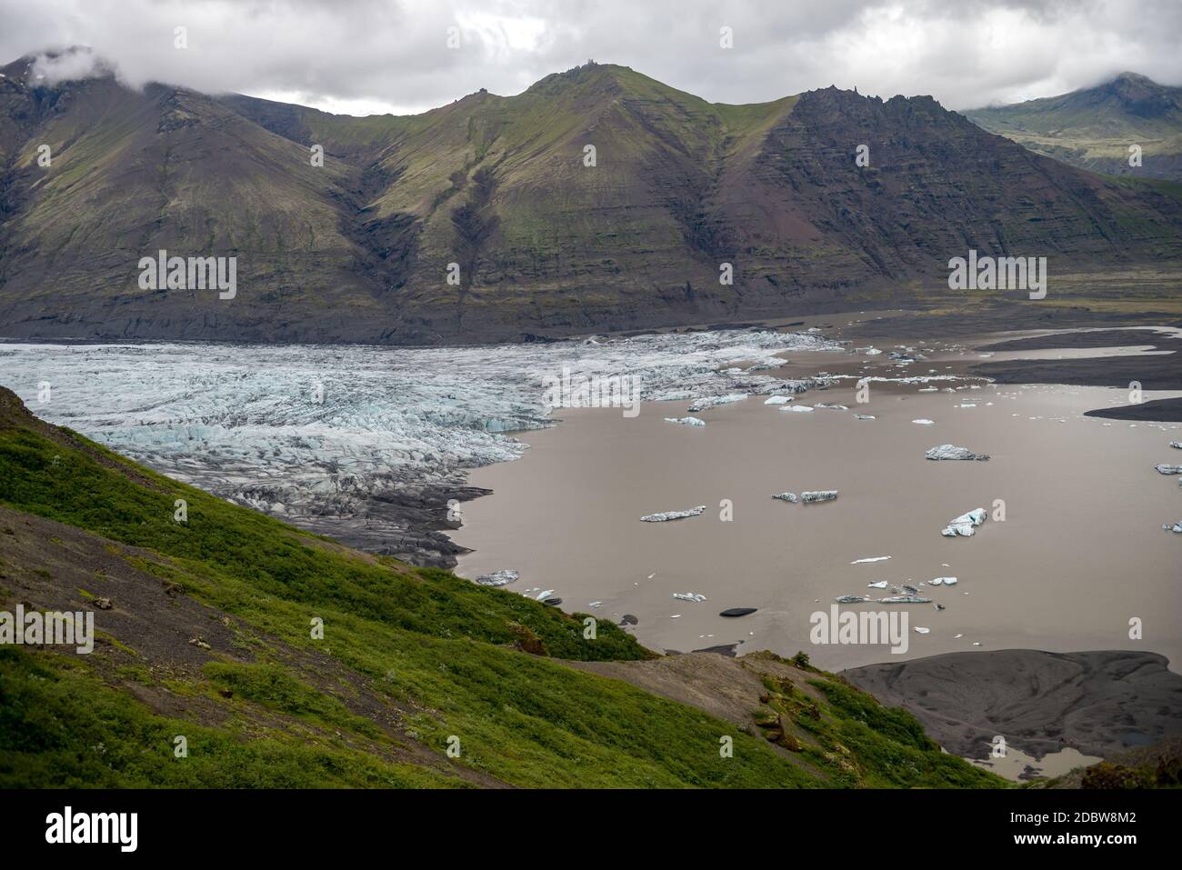 Svinafellsjokull glacier, part of Vatnajokull glacier. Skaftafel ...