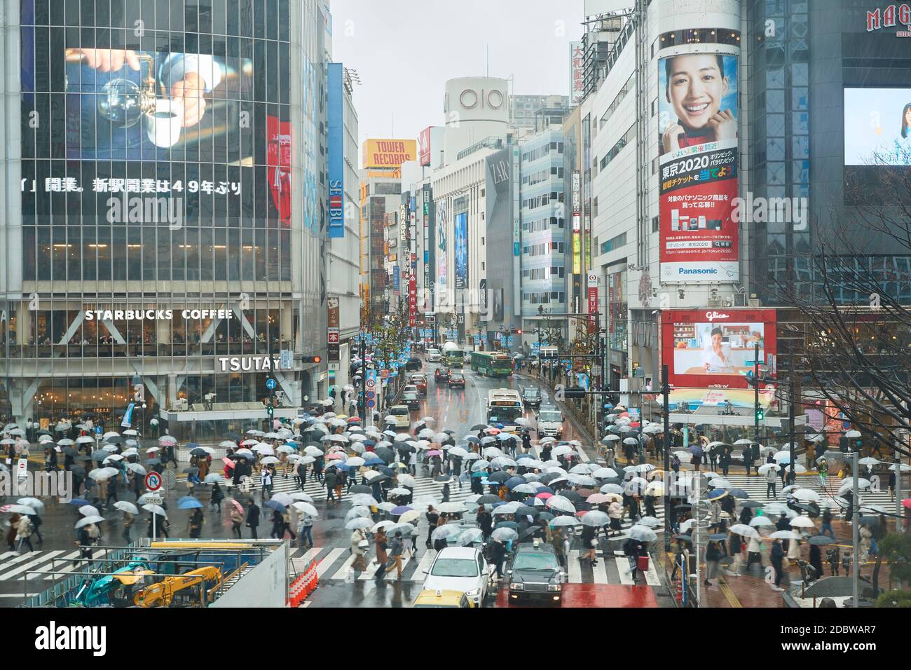 Urban congestion in tokyo hi-res stock photography and images - Alamy