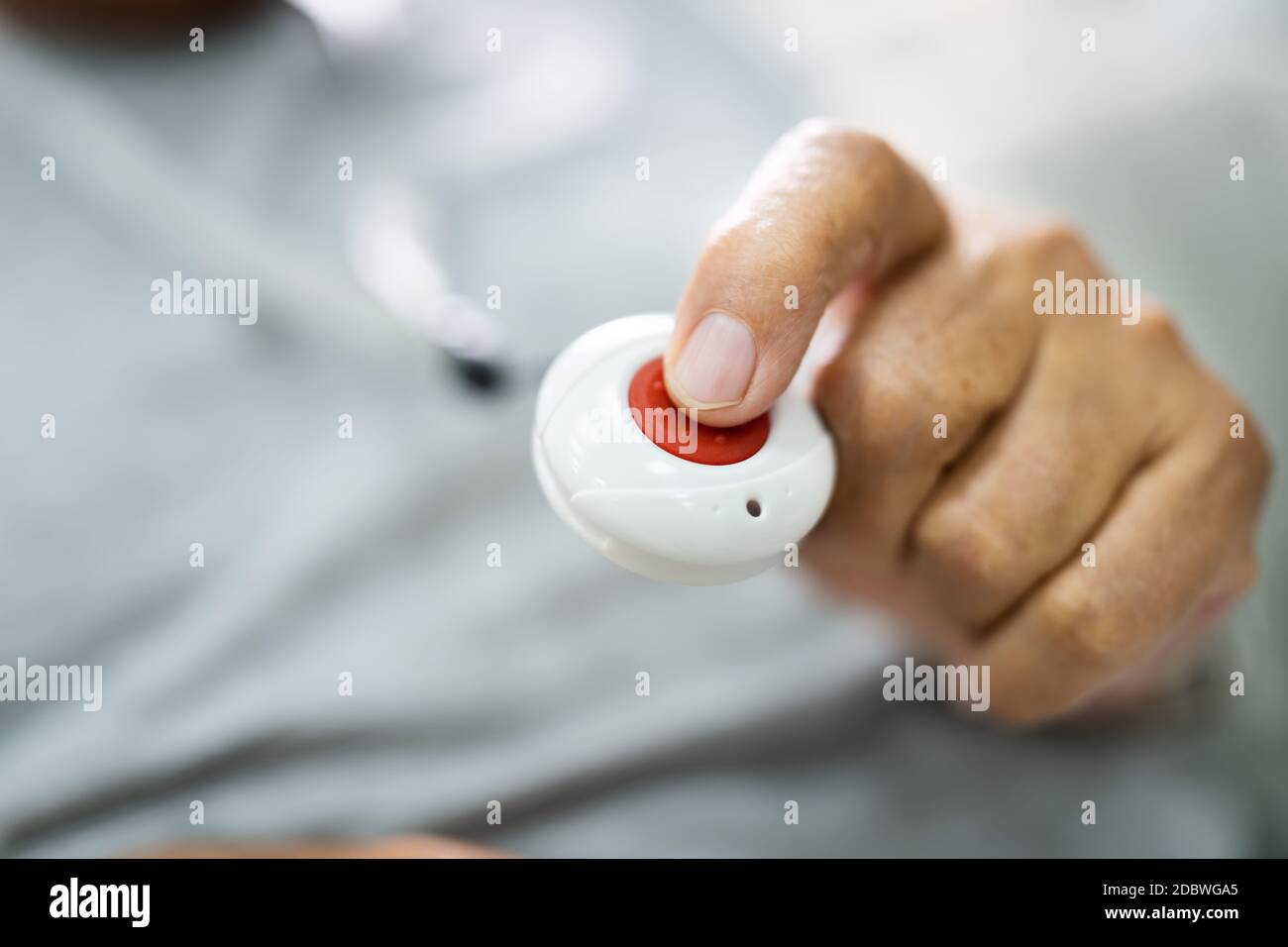 Assistive technology senior hi-res stock photography and images - Alamy