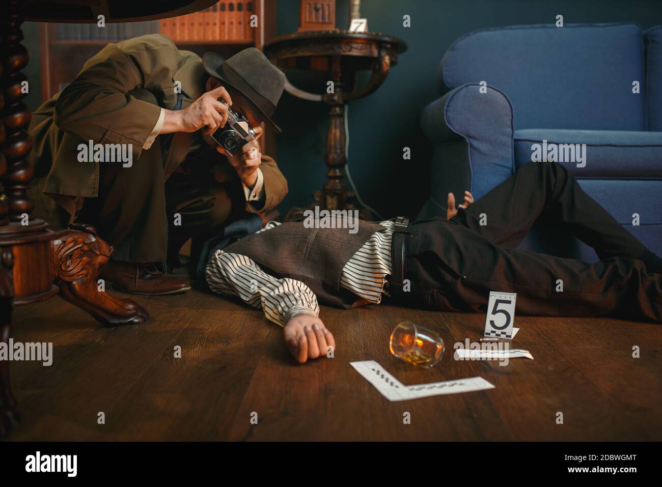 Male detective with photo camera at the crime scene, retro style ...