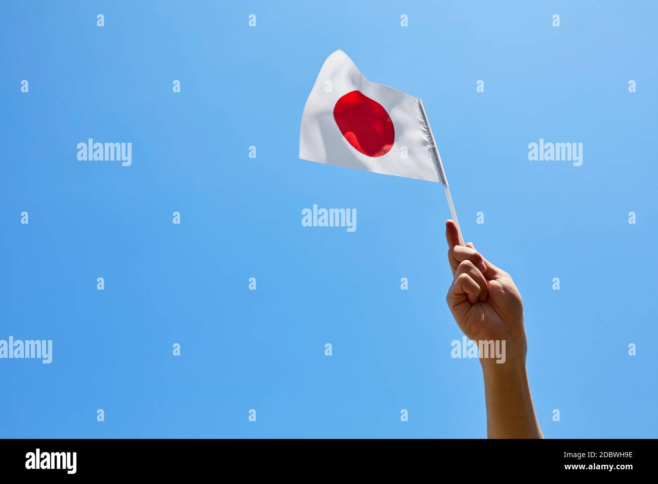 Hand With Japanese Flag Stock Photo - Alamy