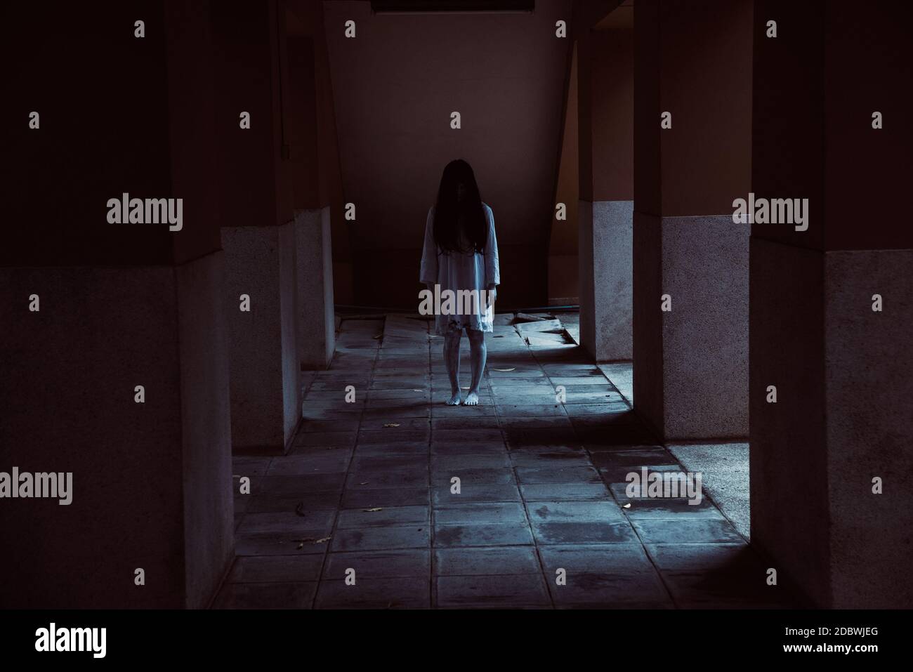 Horror woman ghost creepy standing at the house, halloween day concept ...