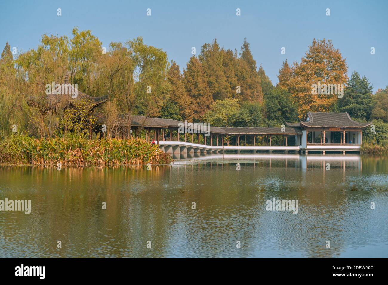 The Chinese pavilion at side of West Lake in Hangzhou, China Stock ...