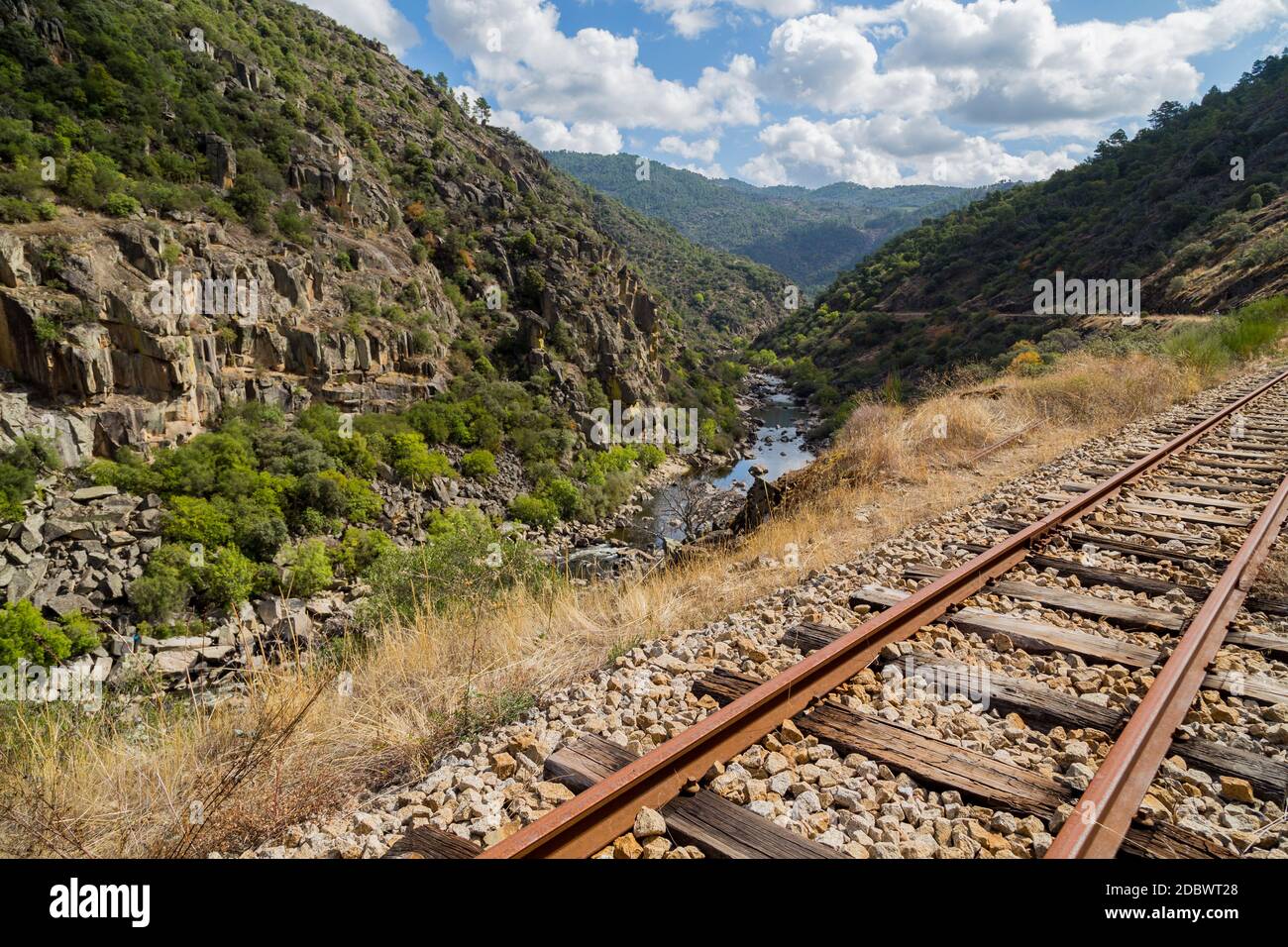 River Tua in the mountains of Douro, Portugal Stock Photo - Alamy